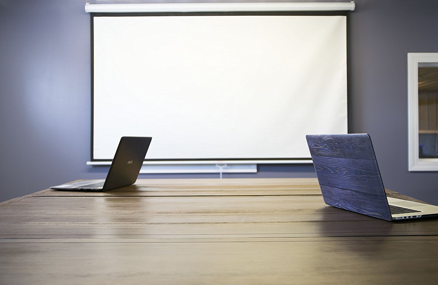 How to Determine Your Projector Screen Size in 2018